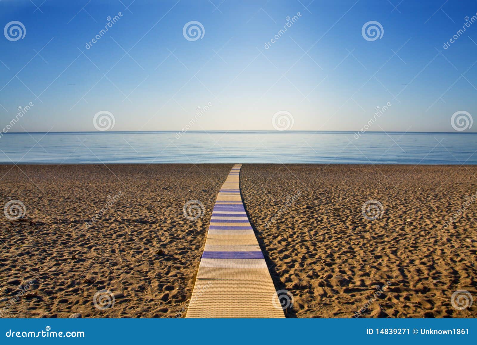 Way to the Sea stock image. Image of beach, space, summer - 14839271