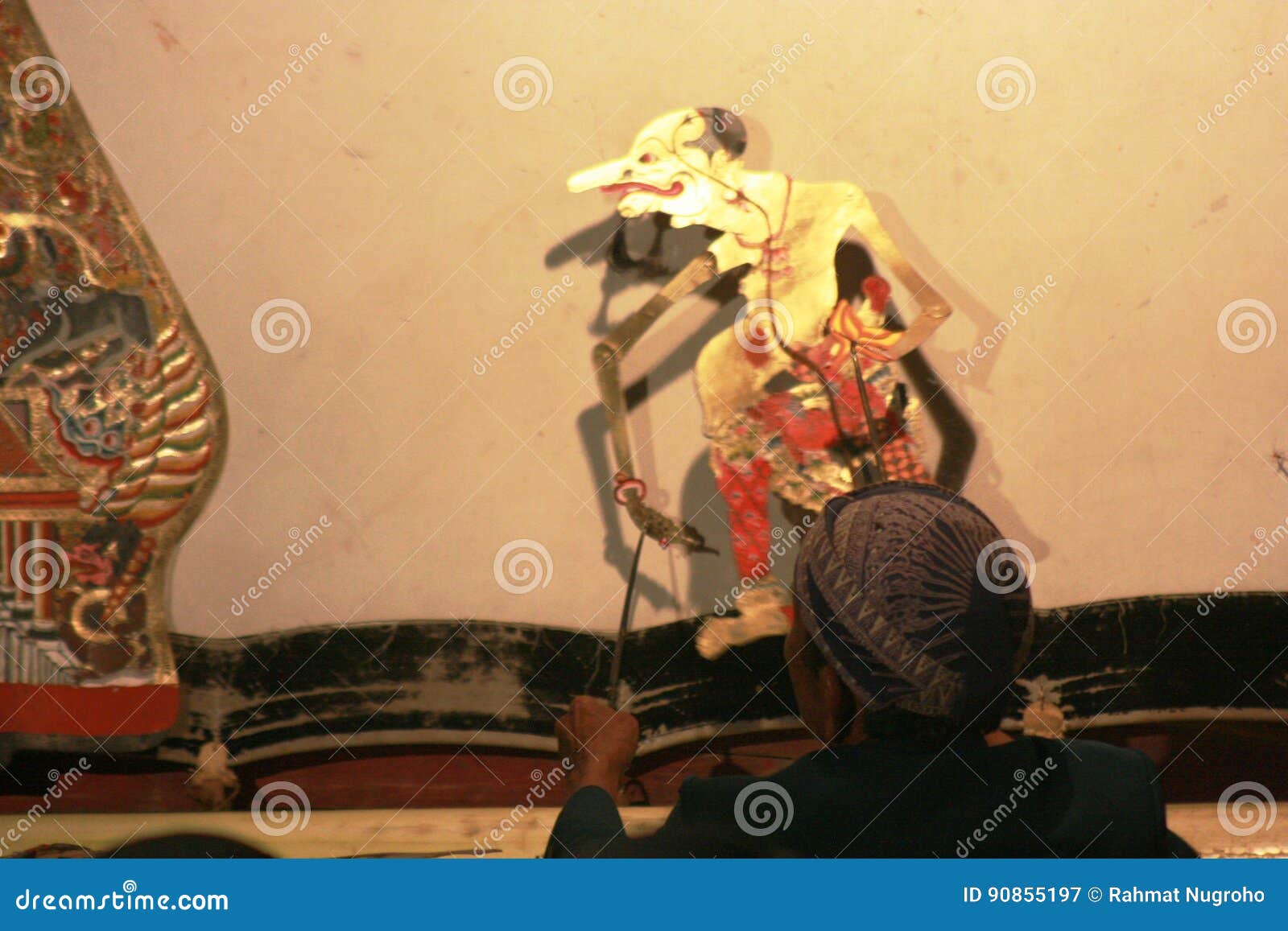 Wayang Kulit Shadow Puppet Show and Ludruk Editorial Photography ...