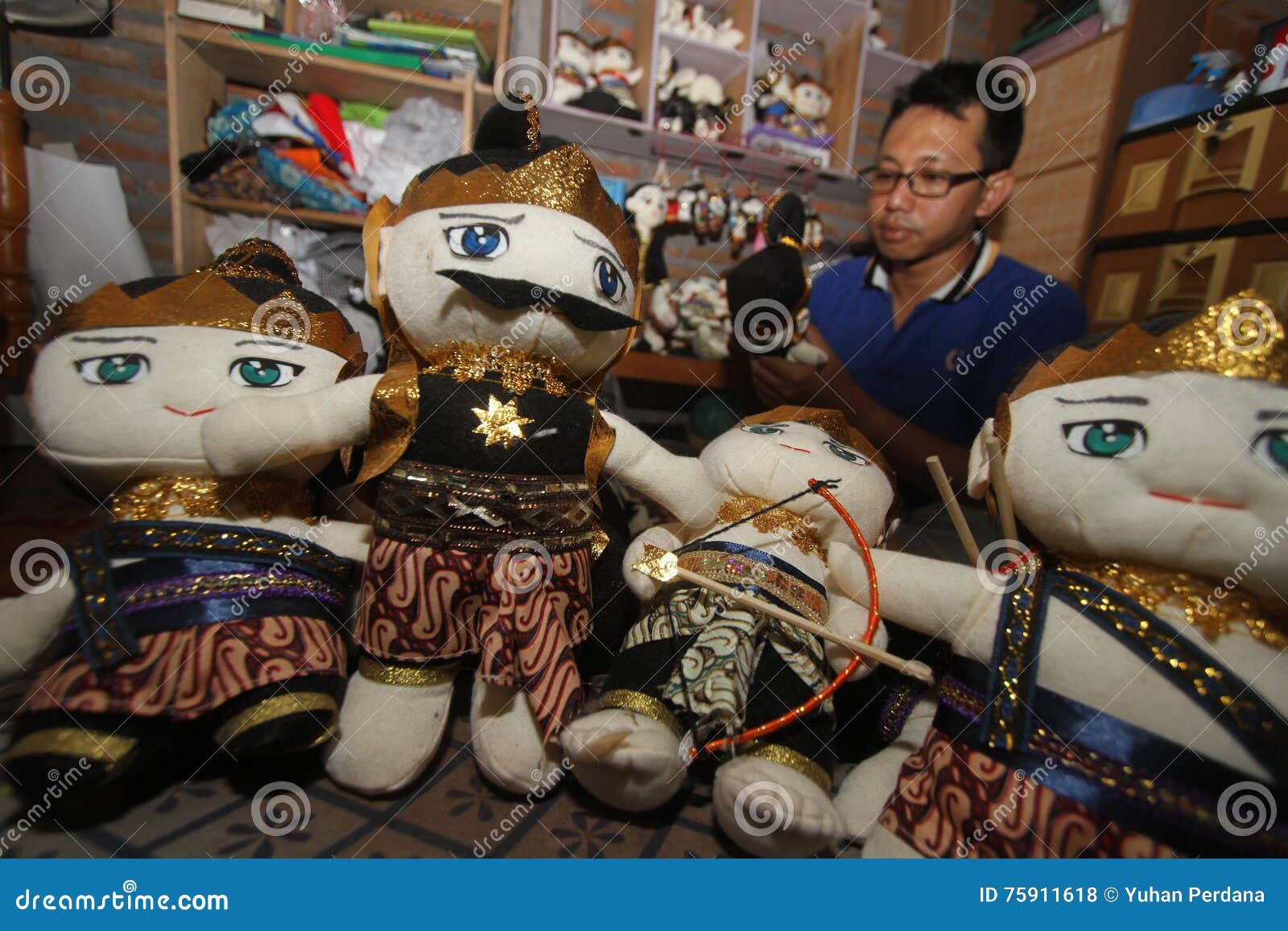 Wayang Puppet Craft editorial stock photo. Image of puppet - 75911618