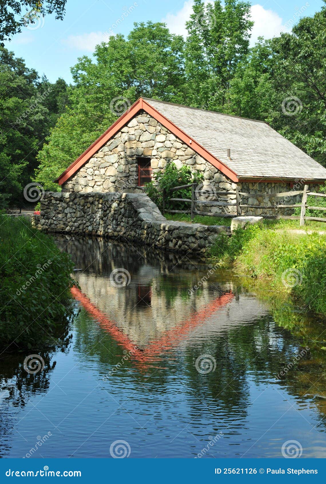 Wayside Inn Grist Mill stock photo. Image of massachusetts - 25621126