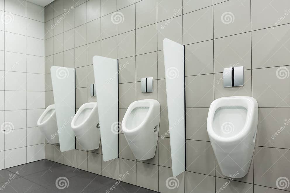 WC para homens imagem de stock. Imagem de limpo, prumo - 35829077