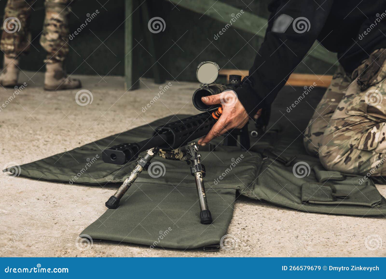 Close Up Picture of an Optical Rifle Stock Image - Image of rifle ...