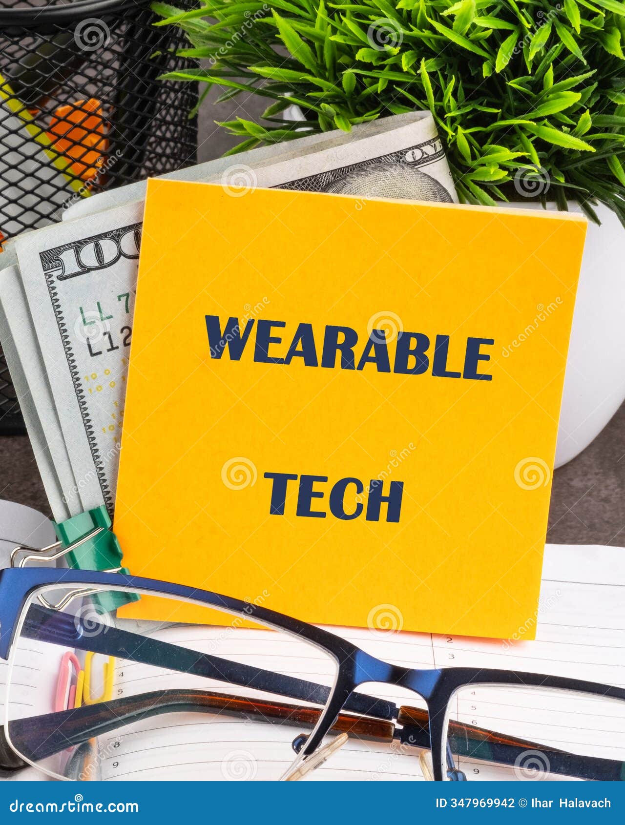 Wearable Computing Concept. the Concept of Technology . WEARABLE TECH ...