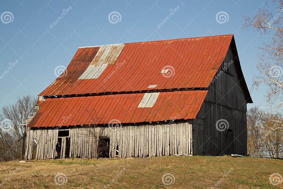 Weathered Old Midwestern Barn Stock Photo - Image of field, seasons ...