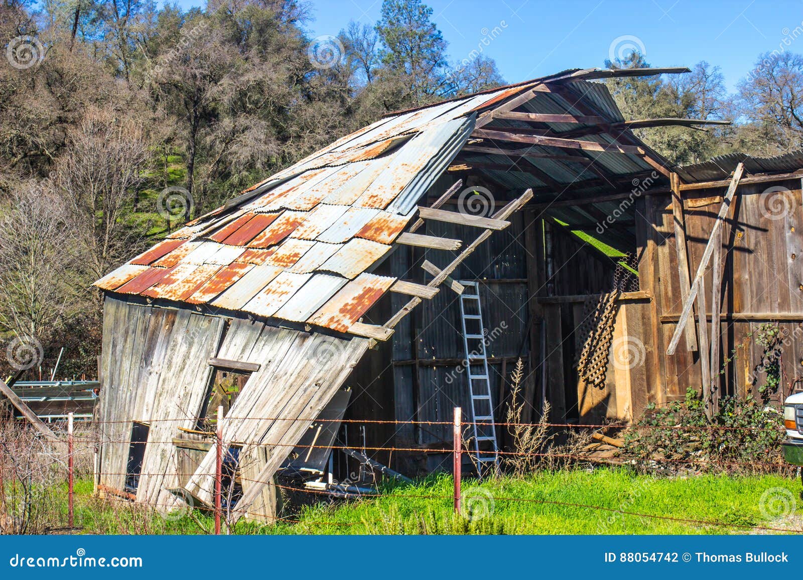 Weathered Storage Shed Falling Down Stock Photo - Image of abandoned ...