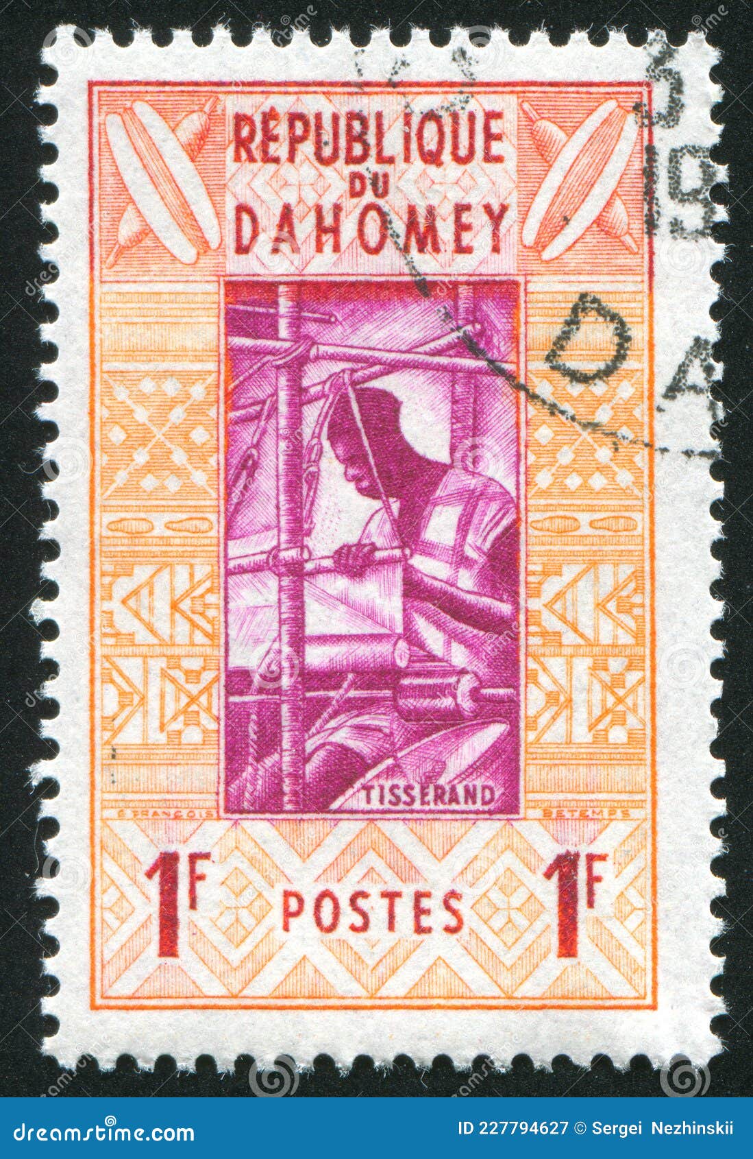 Weaver editorial photography. Image of crossbeam, fabric - 227794627