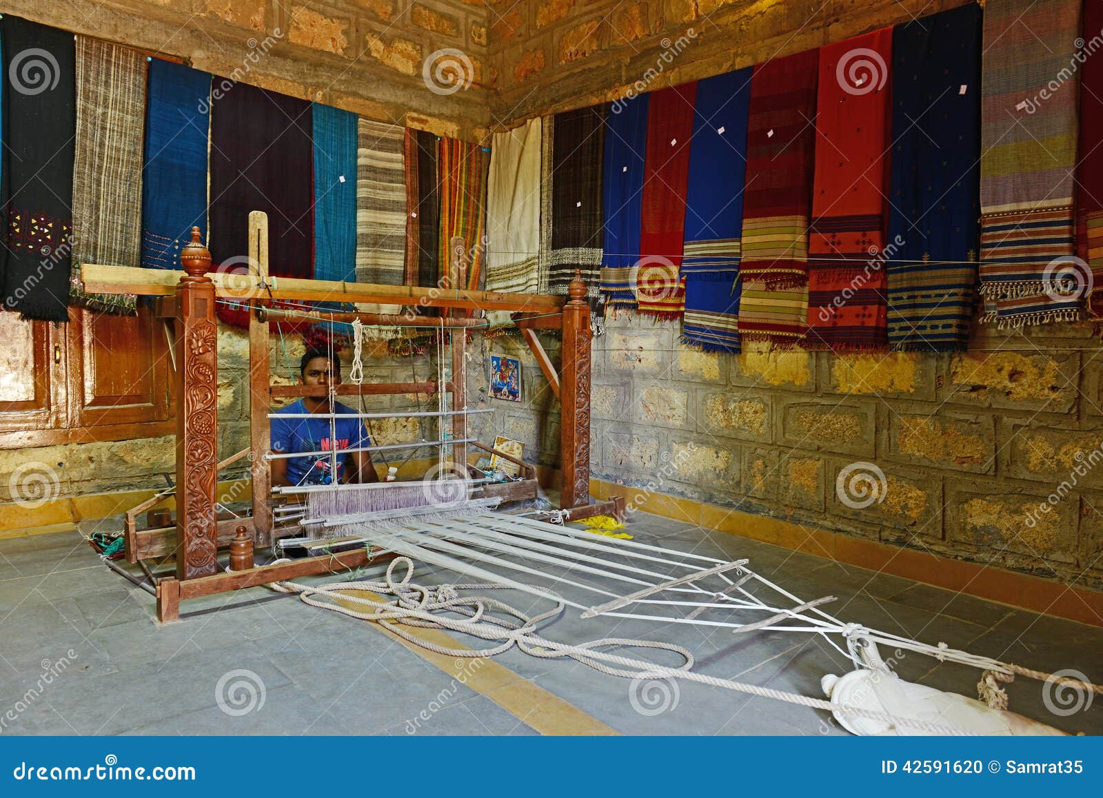 Weaver s Workshop editorial image. Image of adult, asia - 42591620