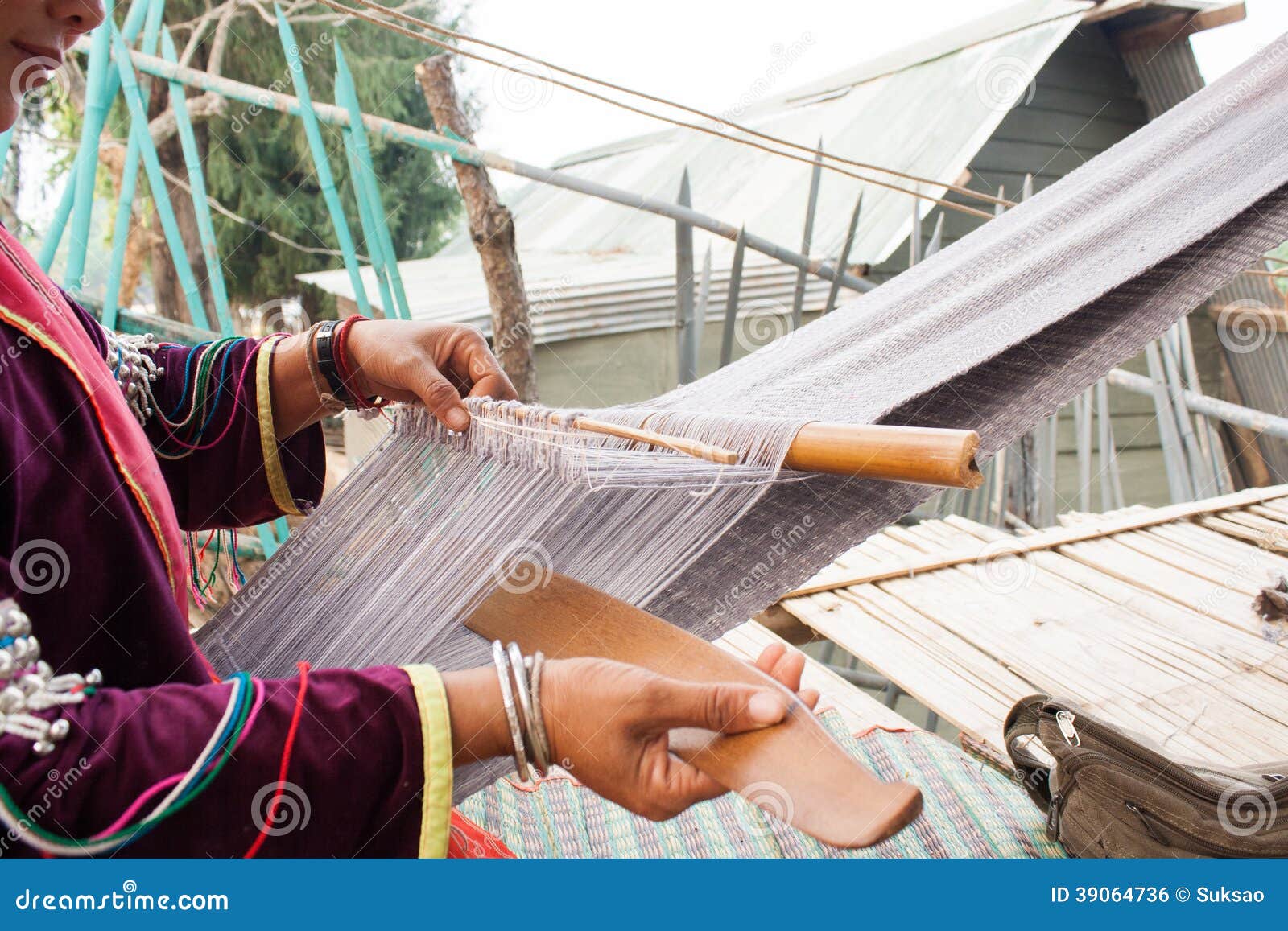 Weaving editorial photo. Image of weave, cloth, cotton - 39064736