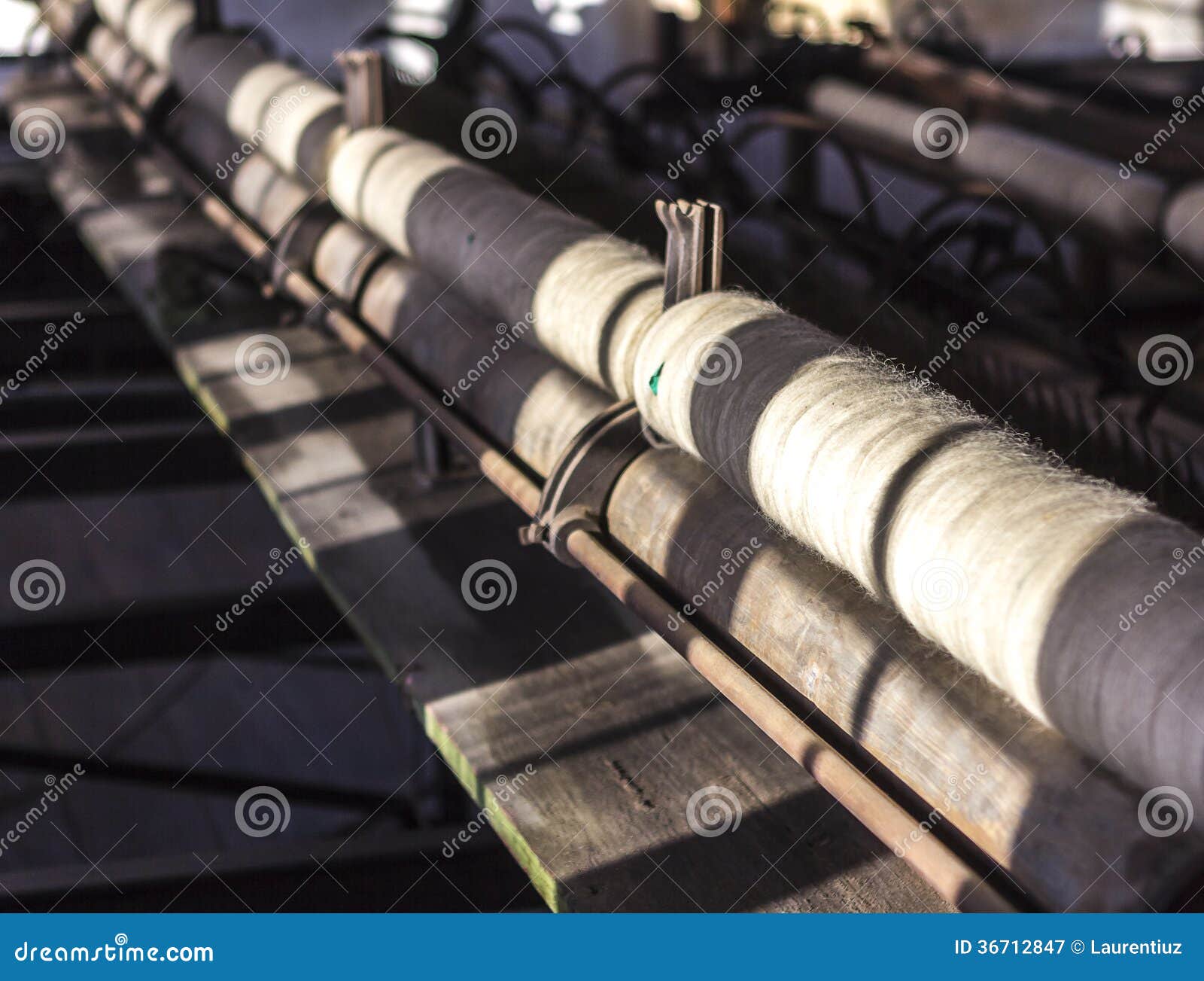 Weaving mechanics stock image. Image of fashion, machine - 36712847