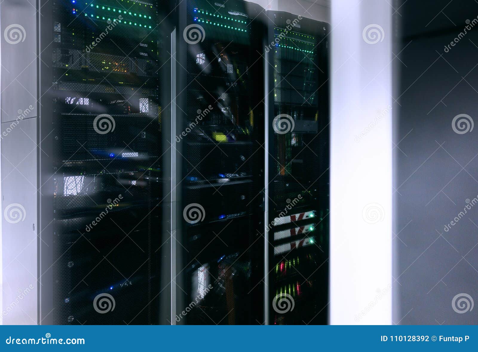 Web Network, Internet Telecommunication Technology, Big Data Storage ...