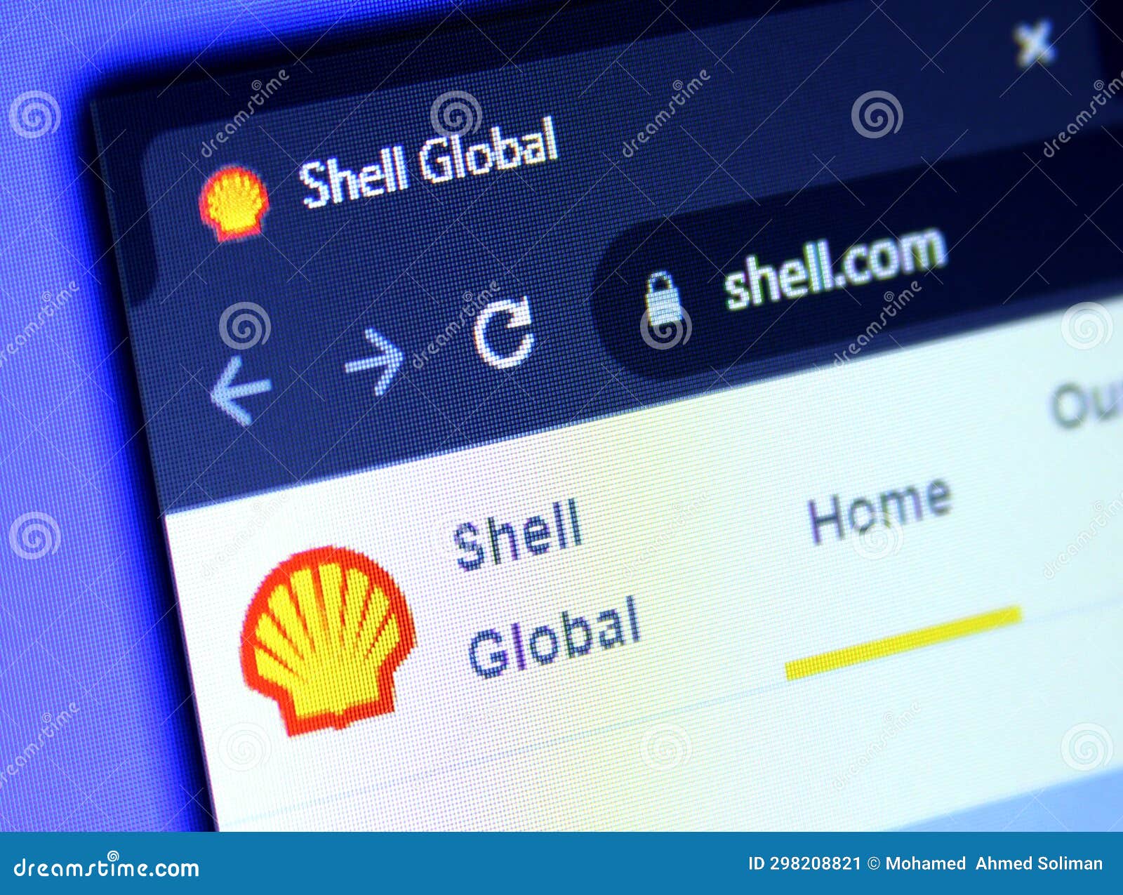Shell logo editorial photo. Image of mobil, petroleum - 298208821