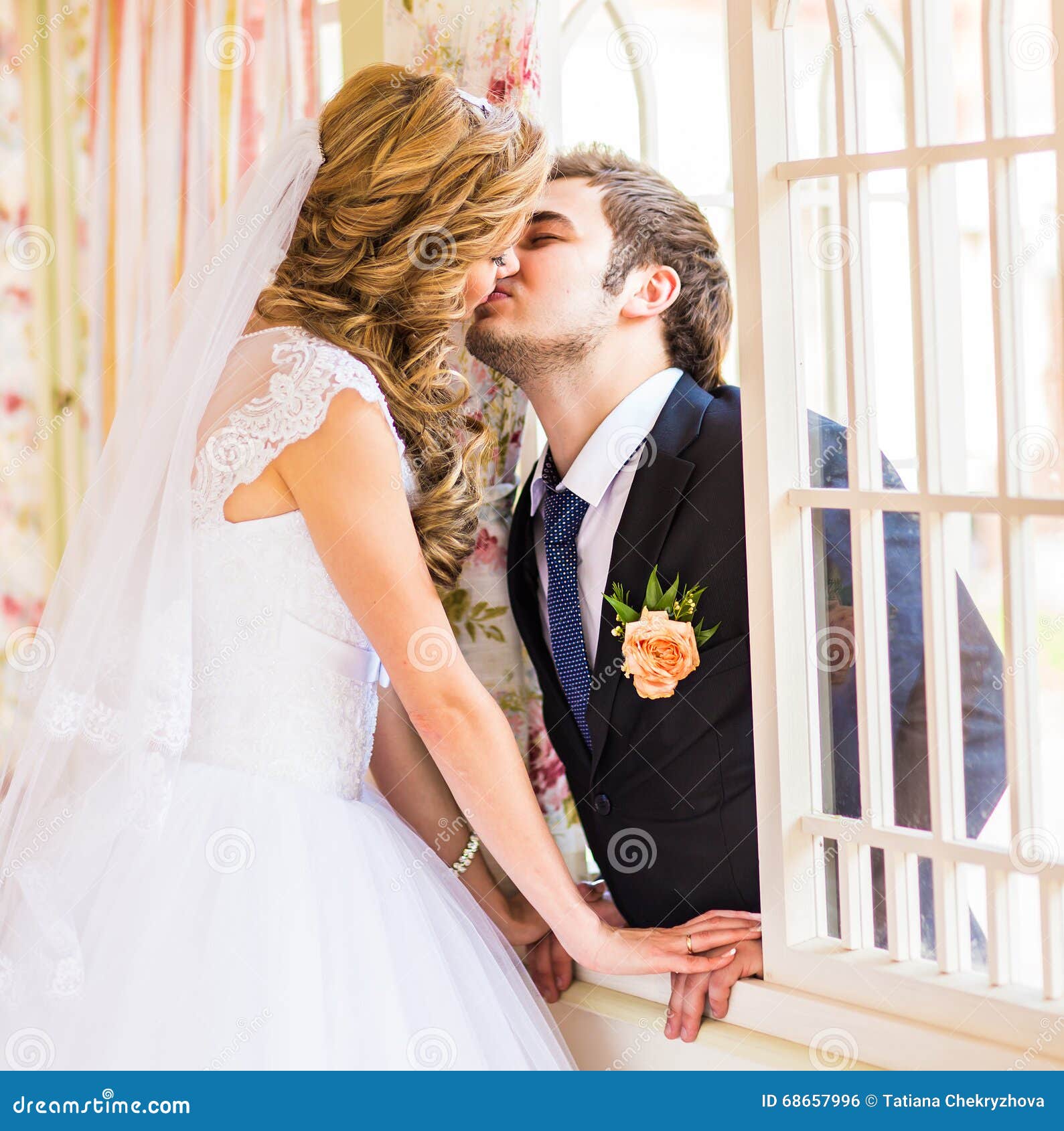 Wedding, Beautiful Romantic Bride and Groom Kissing Stock Photo - Image ...
