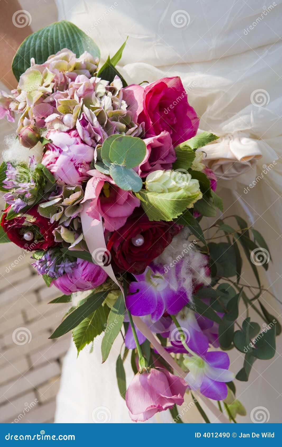 Wedding bouget stock photo. Image of hand, white, commitment - 4012490