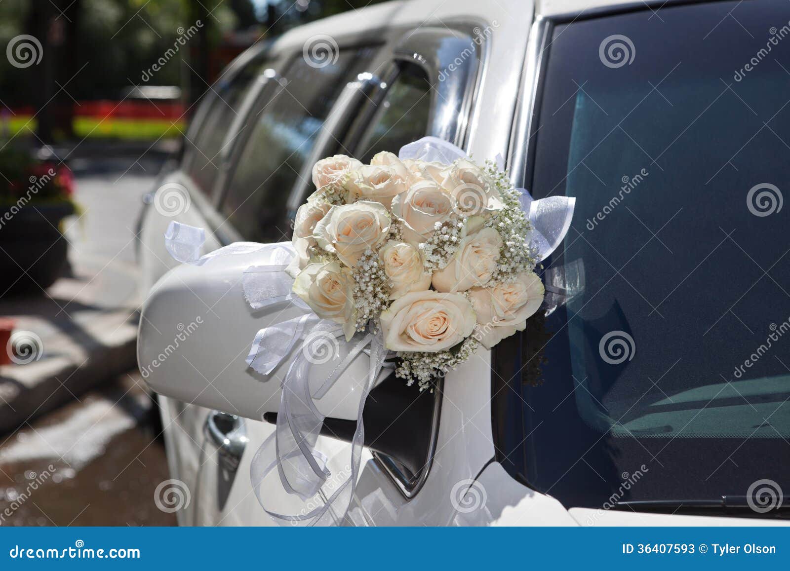 Wedding Bouquet on Limo stock image. Image of floral - 36407593