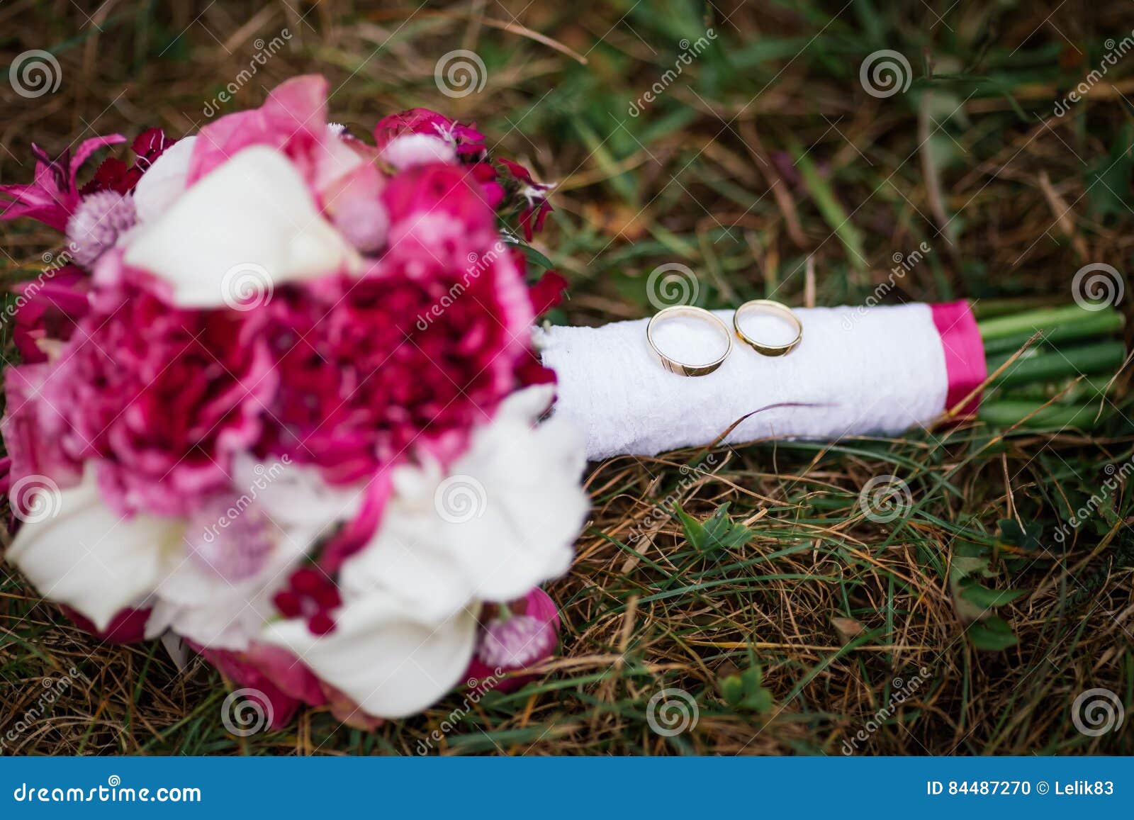 Wedding Bride Flowers Rings Stock Photo - Image of bouquet, bridal ...