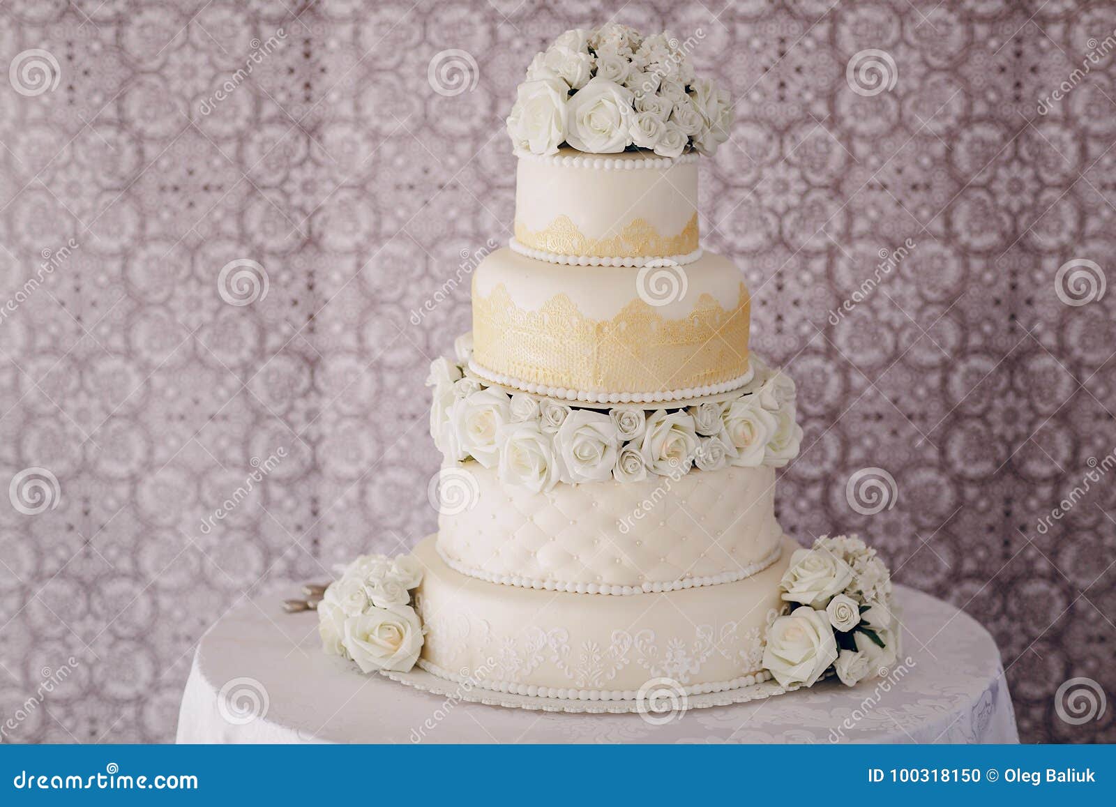 Wedding cake hd stock photo. Image of gourmet, fresh - 100318150