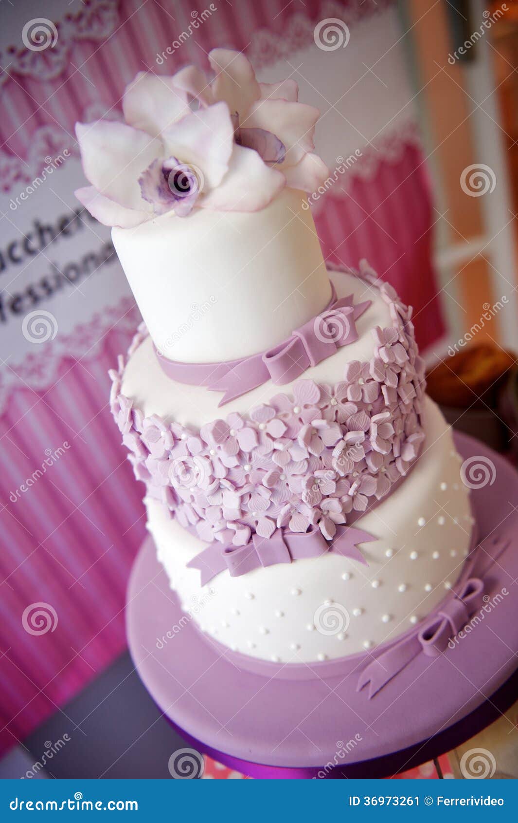 Wedding cake stock image. Image of celebrations, drink - 36973261