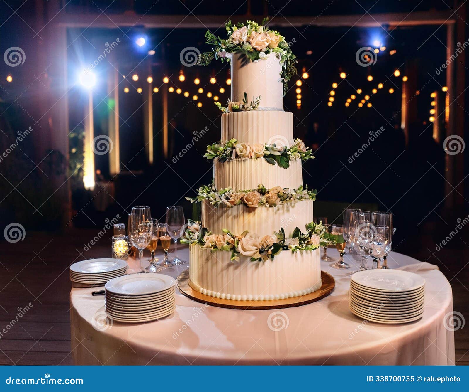 Wedding Cake Takes Center Stage at the Reception Stock Illustration ...