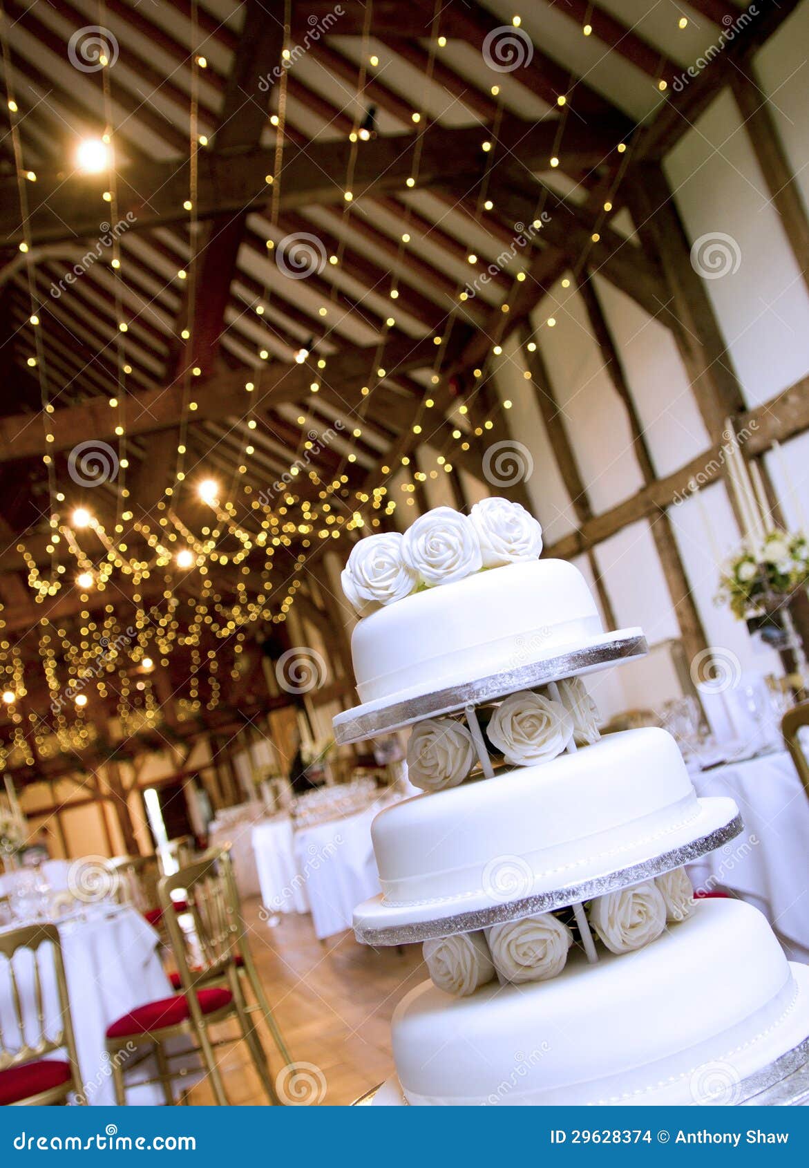 Wedding Cake Tower stock photo. Image of roses, table - 29628374