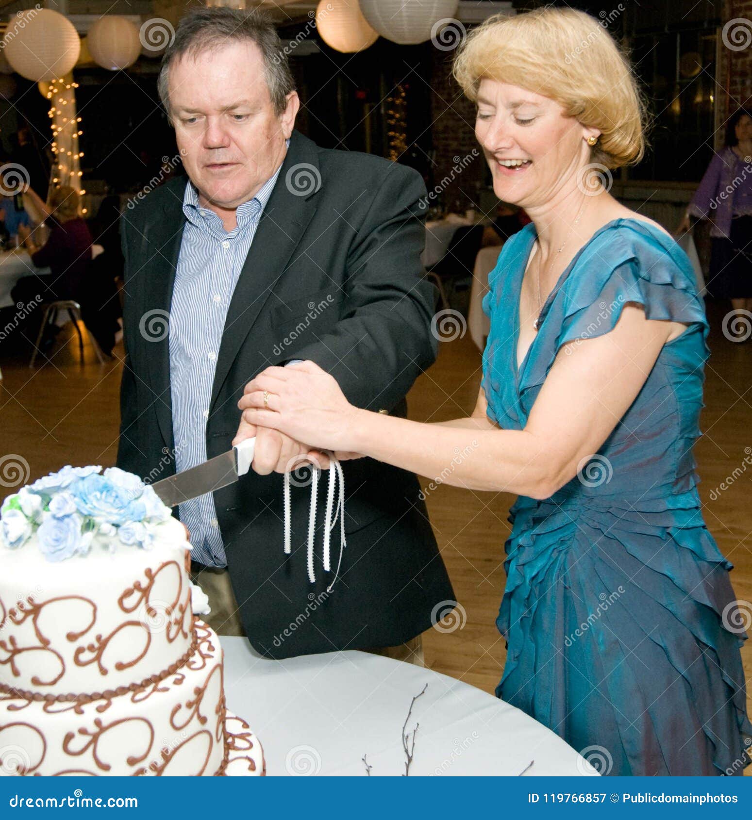 Wedding Ceremony Supply, Event, Senior Citizen, Cake Decorating Picture ...