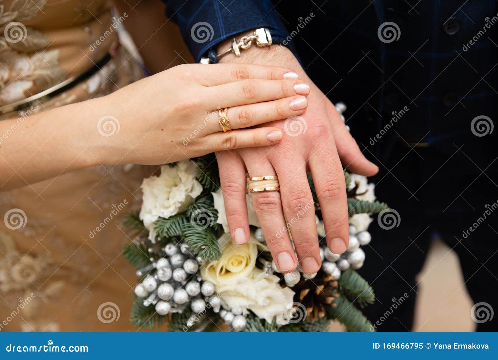Wedding Couple Hands with Wedding Rings Stock Image - Image of dress ...