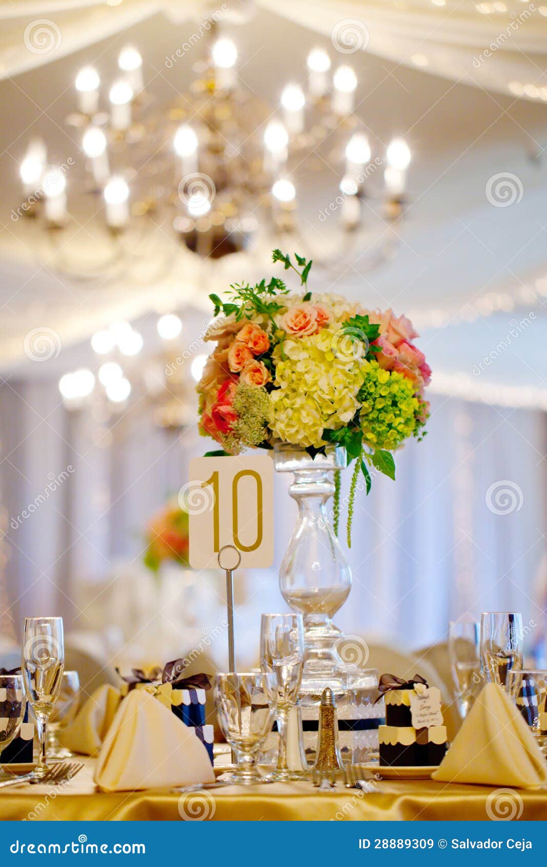 Wedding Decor Table Setting and Flowers Stock Image - Image of plate ...