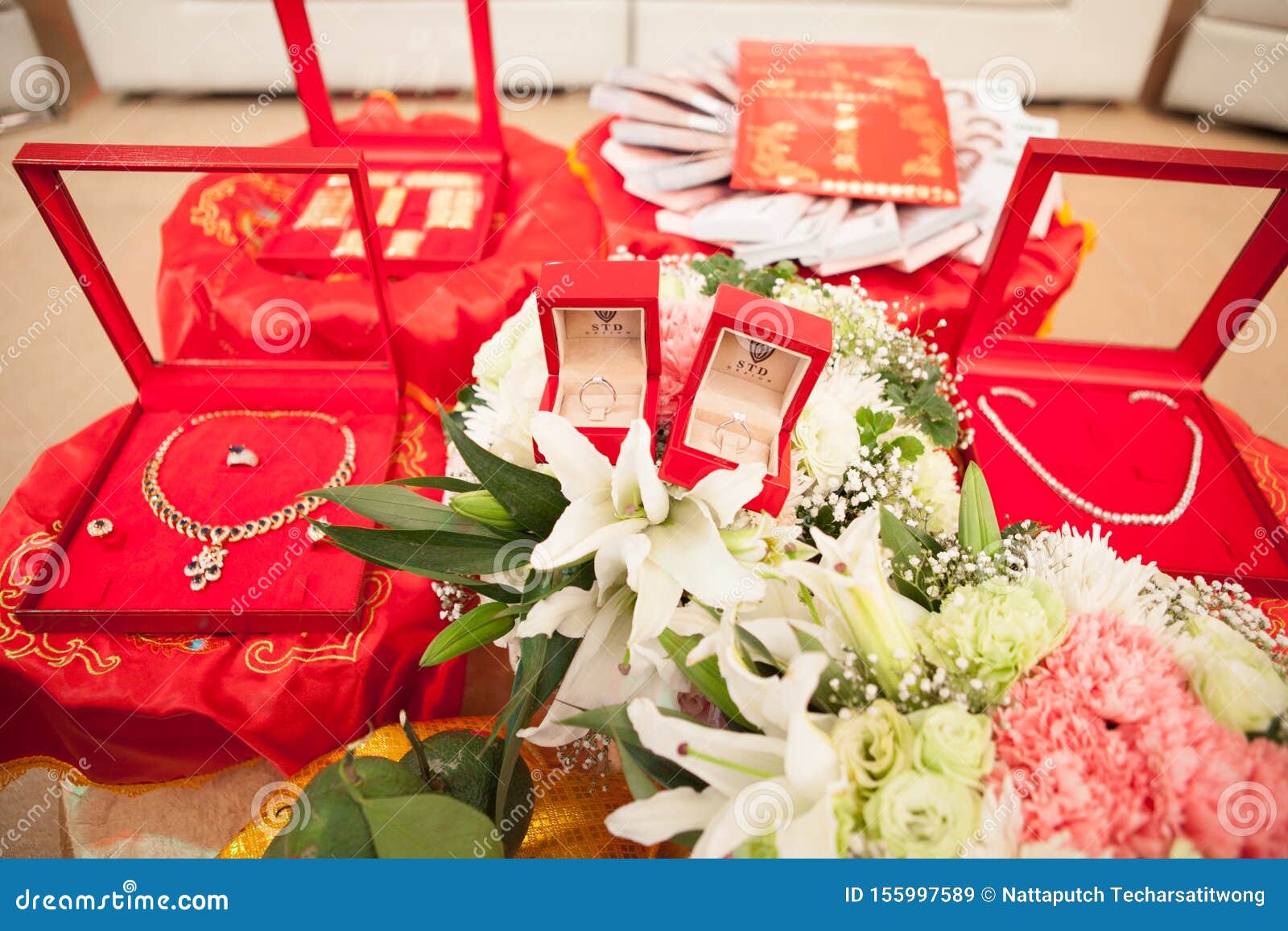 Dowry Ceremony At Chinese Hungry Ghost Festival (Por Tor) At Old ...