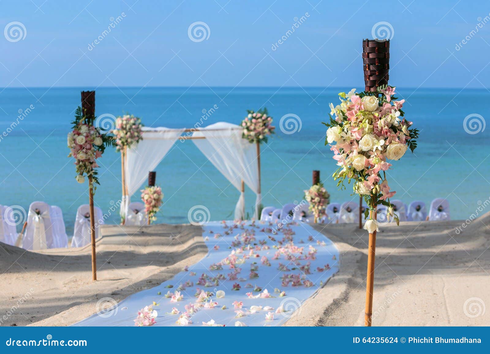Wedding flower setting stock photo. Image of flower, coast - 64235624