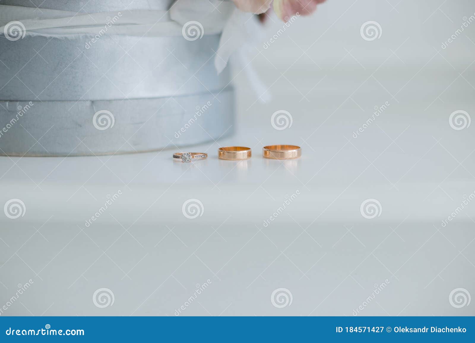 Wedding Gold Rings on the Table Stock Image - Image of flower, love ...
