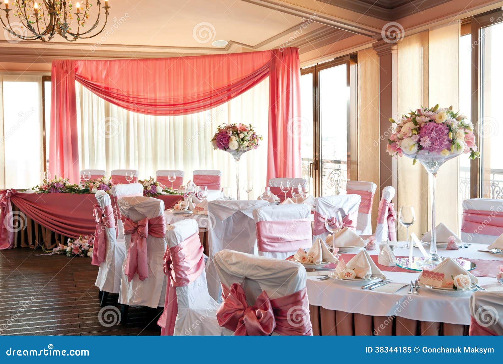 Wedding hall stock image. Image of arrangement, rose - 38344185