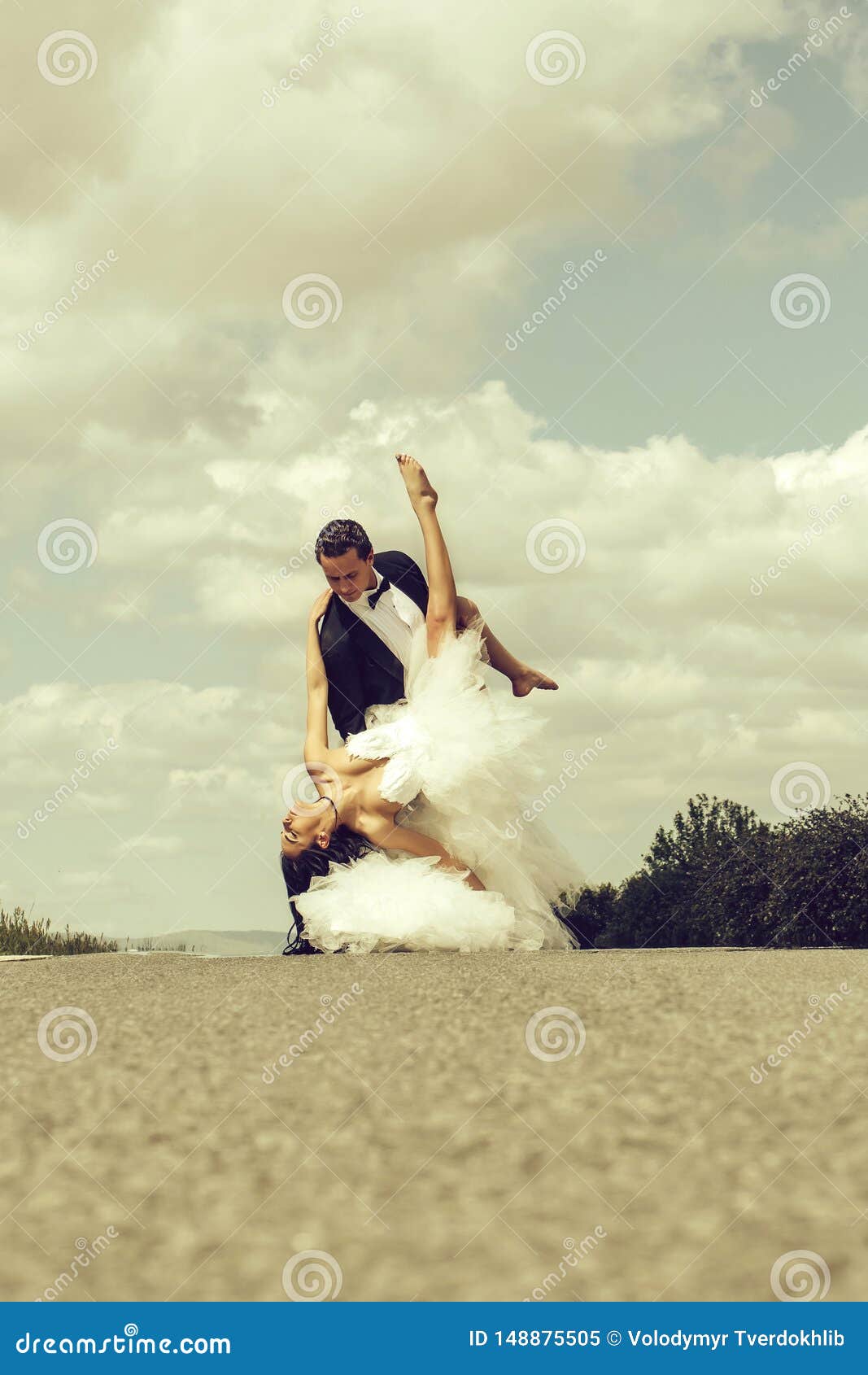 Wedding Happy Couple Dancing On Road Stock Image Image Of Dress Suit 148875505