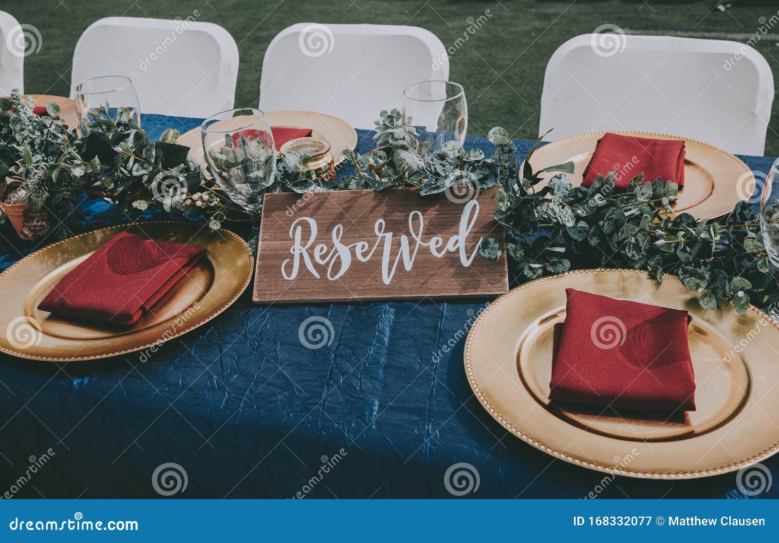 Wedding Head Table stock image. Image of glass, cream - 168332077