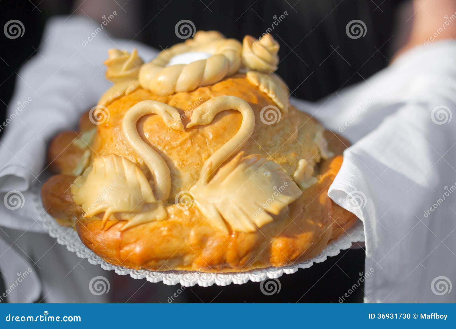 Wedding Loaf of Bread and Salt Stock Photo - Image of food, caraway ...