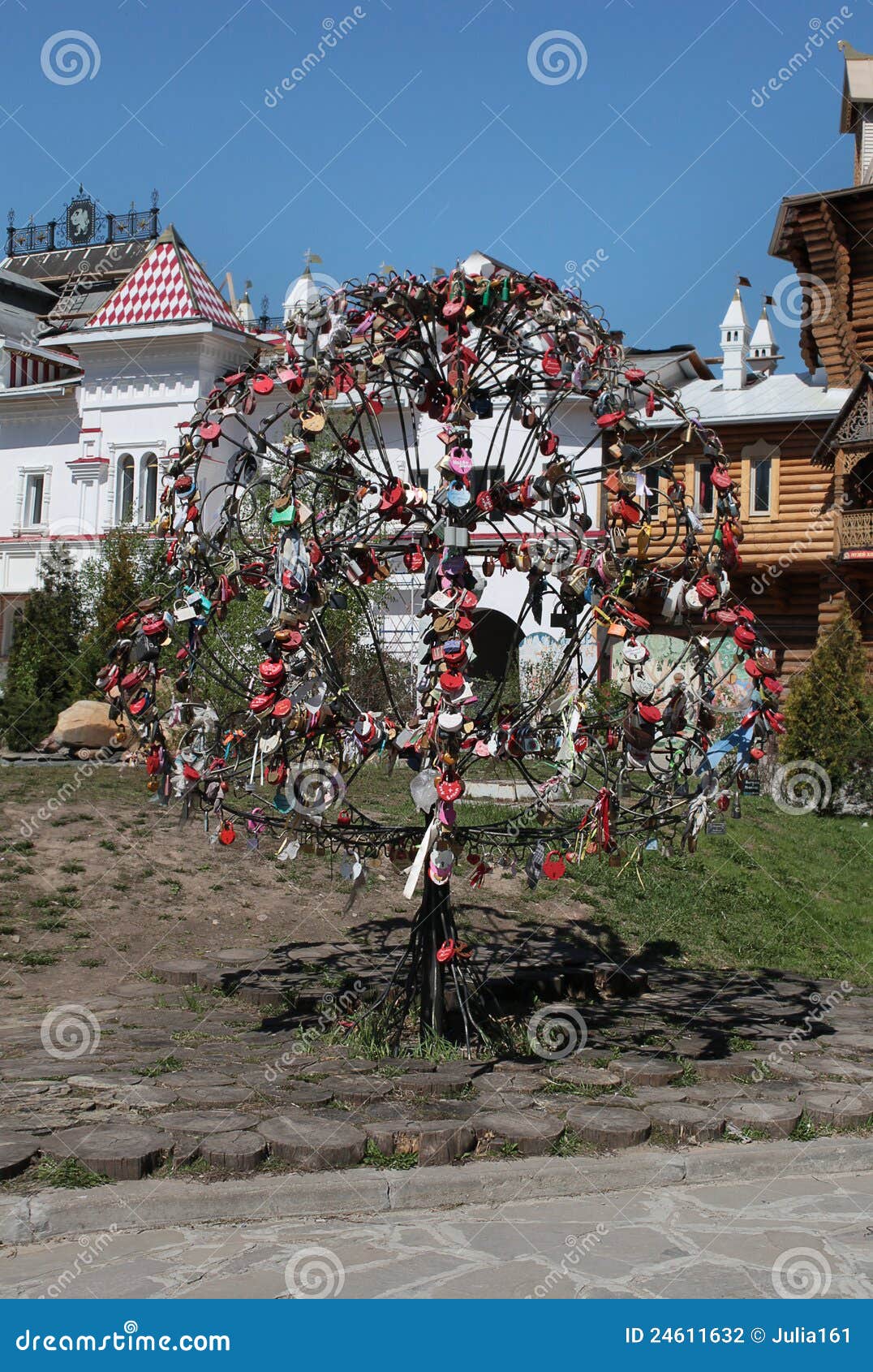 Wedding lock tree editorial photography. Image of locks - 24611632