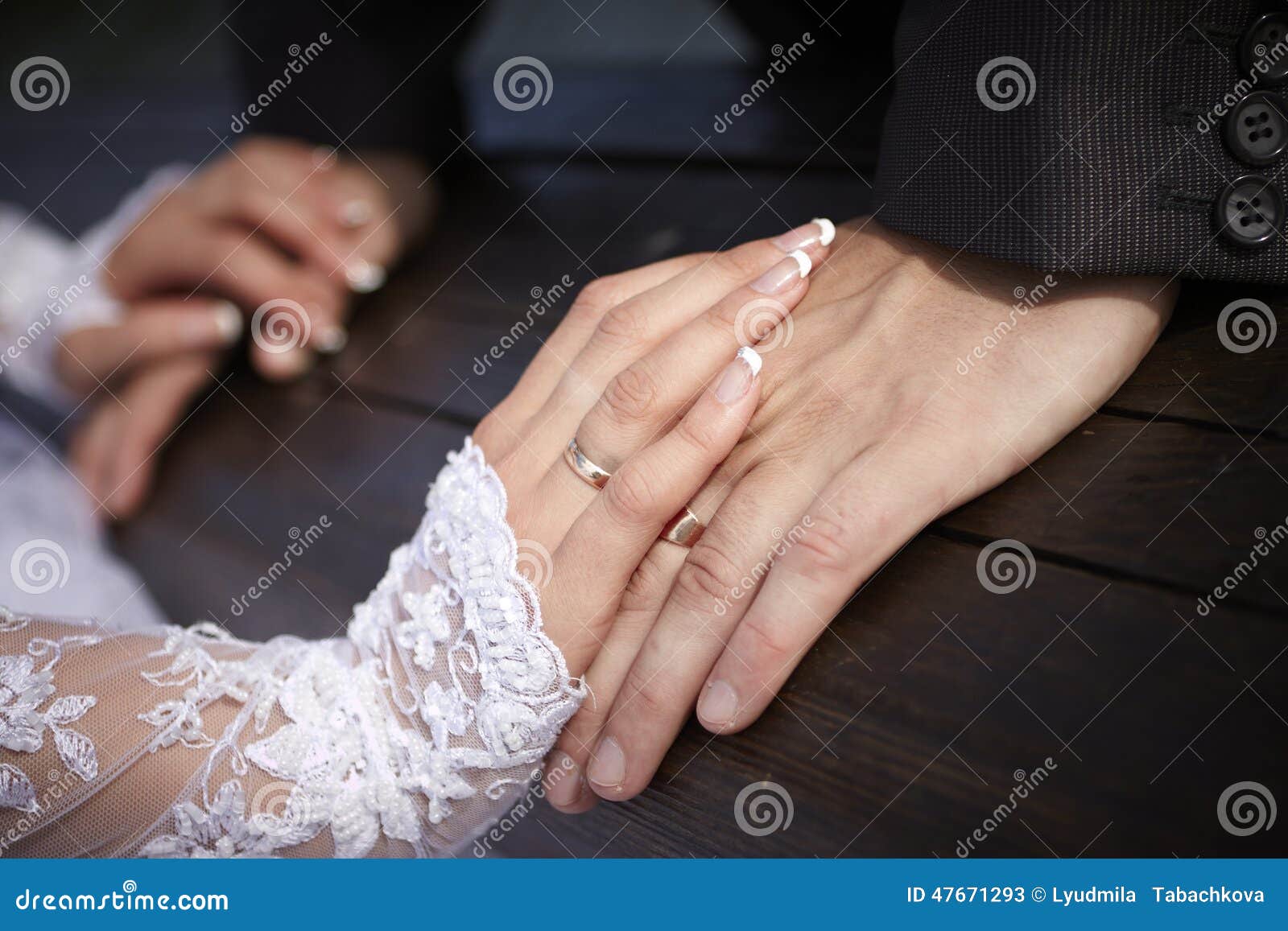 Wedding Marriage - Showering Rice Akshadai - South Indian Tradition ...