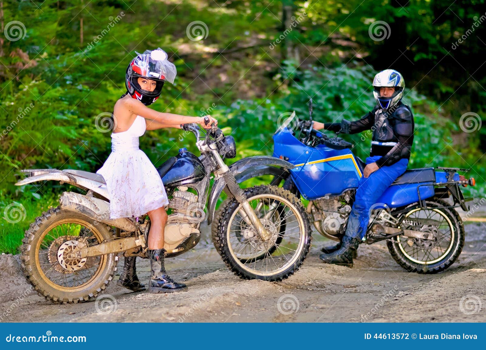 Wedding on the motorcycle stock photo. Image of beauty - 44613572