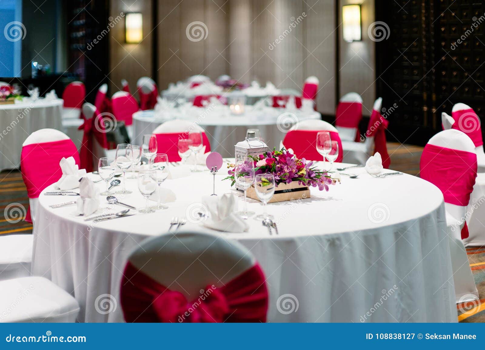 Wedding Reception Dinner Table, White and Red Theme Chairs Stock Image ...