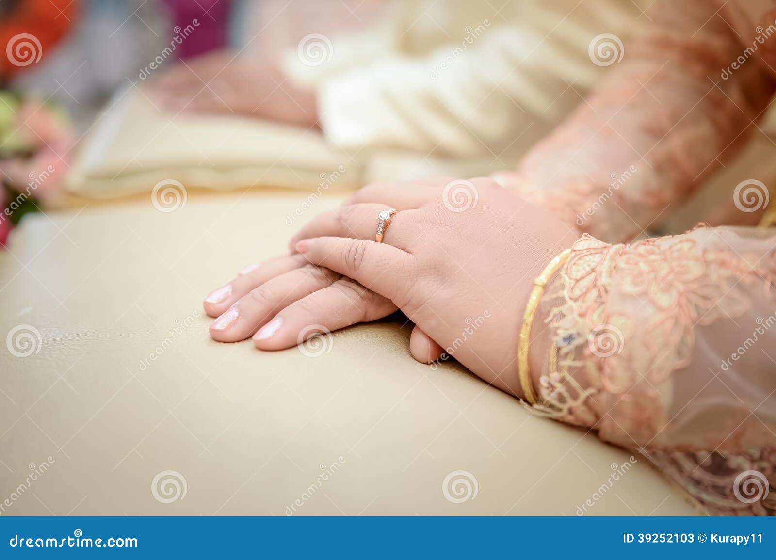 Wedding ring on bride hand stock image. Image of happy - 39252103