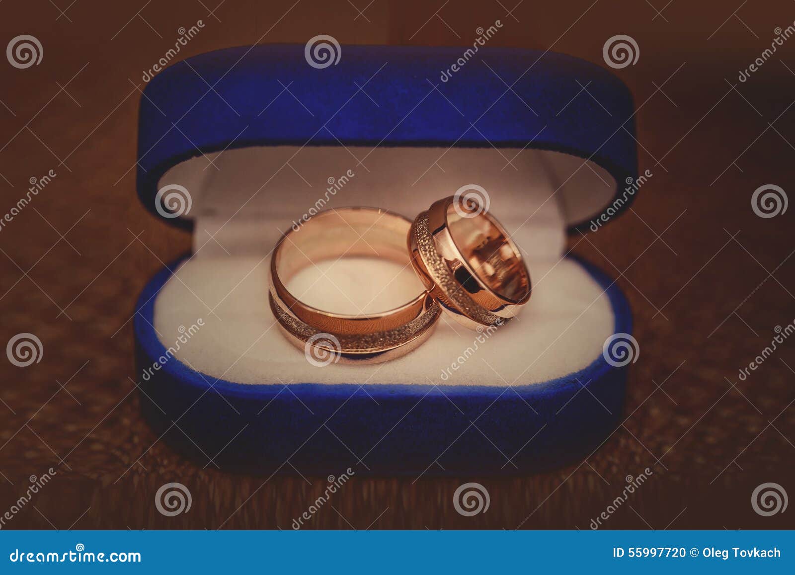 Wedding Rings in a Blue Box Stock Photo - Image of close, offer: 55997720