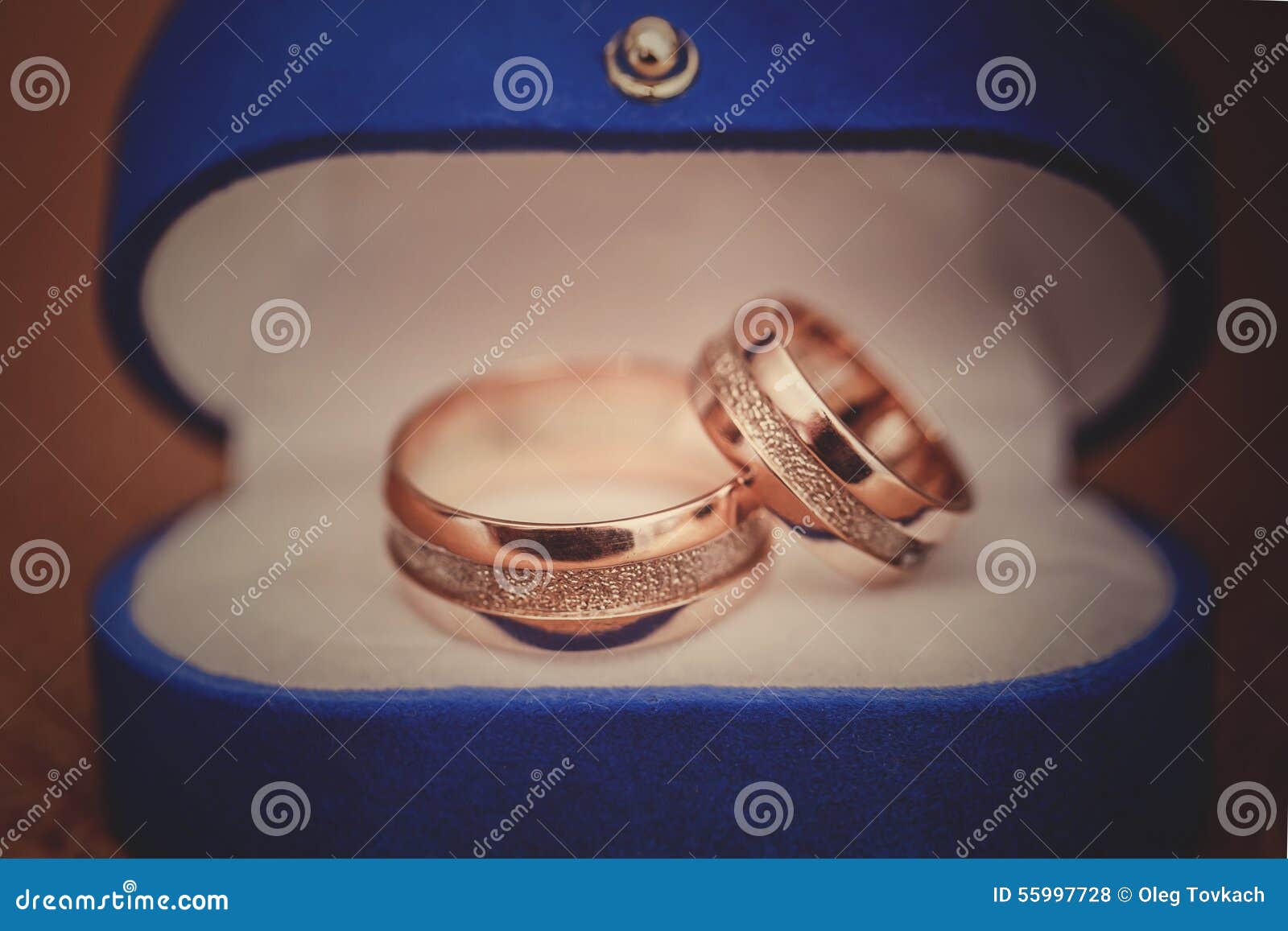 Wedding Rings in a Blue Box Stock Photo - Image of jewelry, couple ...