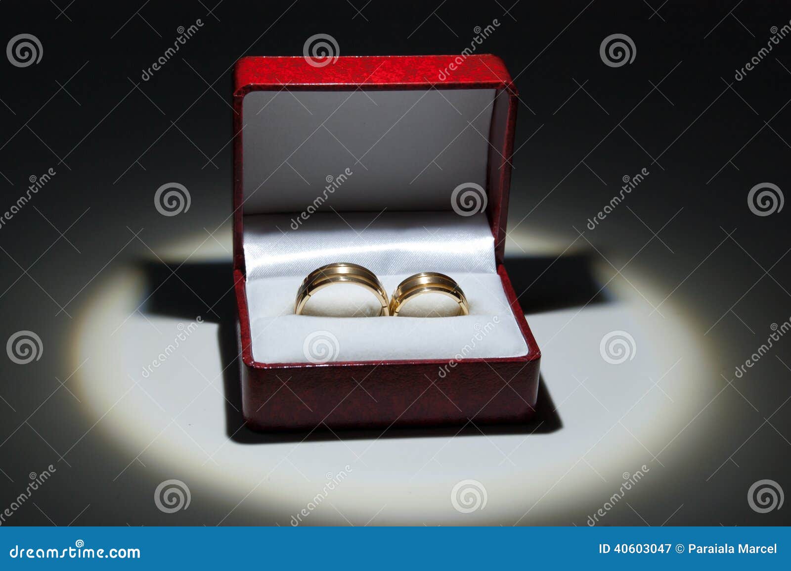 Wedding Rings in a box stock image. Image of link, rich - 40603047