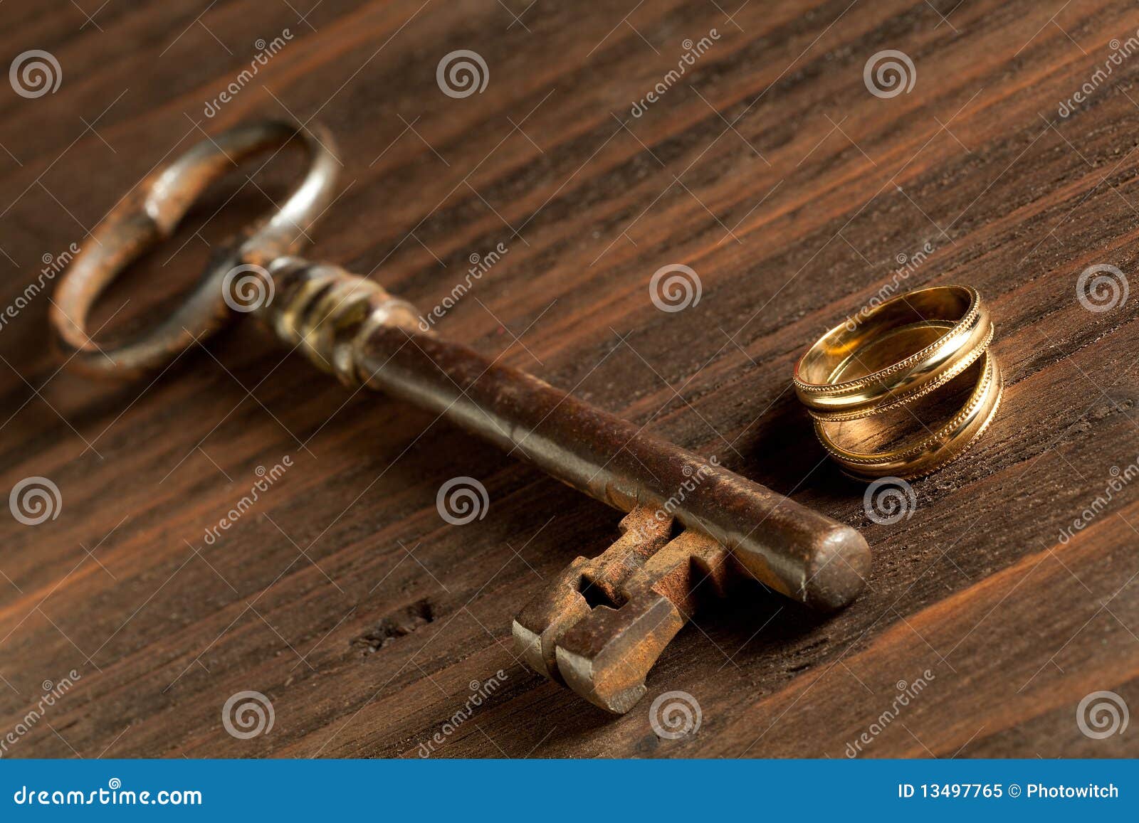 Wedding Rings and Rusty Key Stock Image - Image of secure, valentines ...