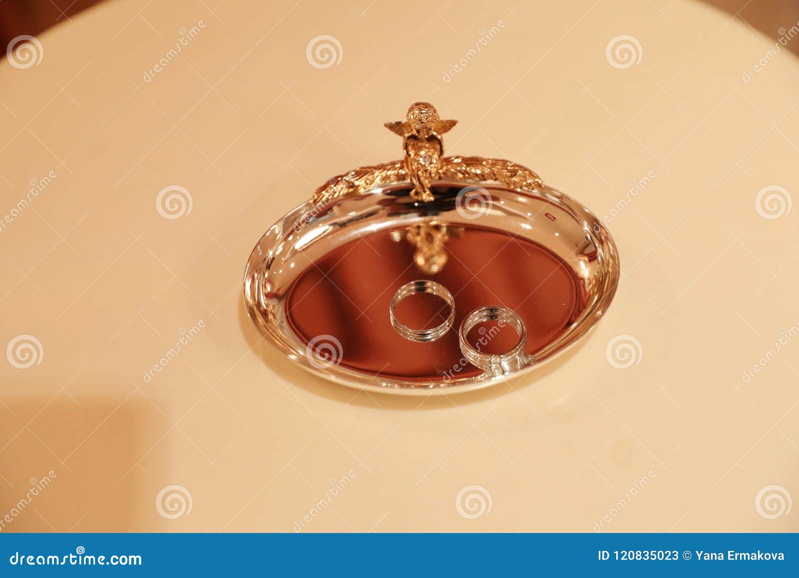 Wedding Rings on the Stand for Rings Stock Image - Image of decoration ...