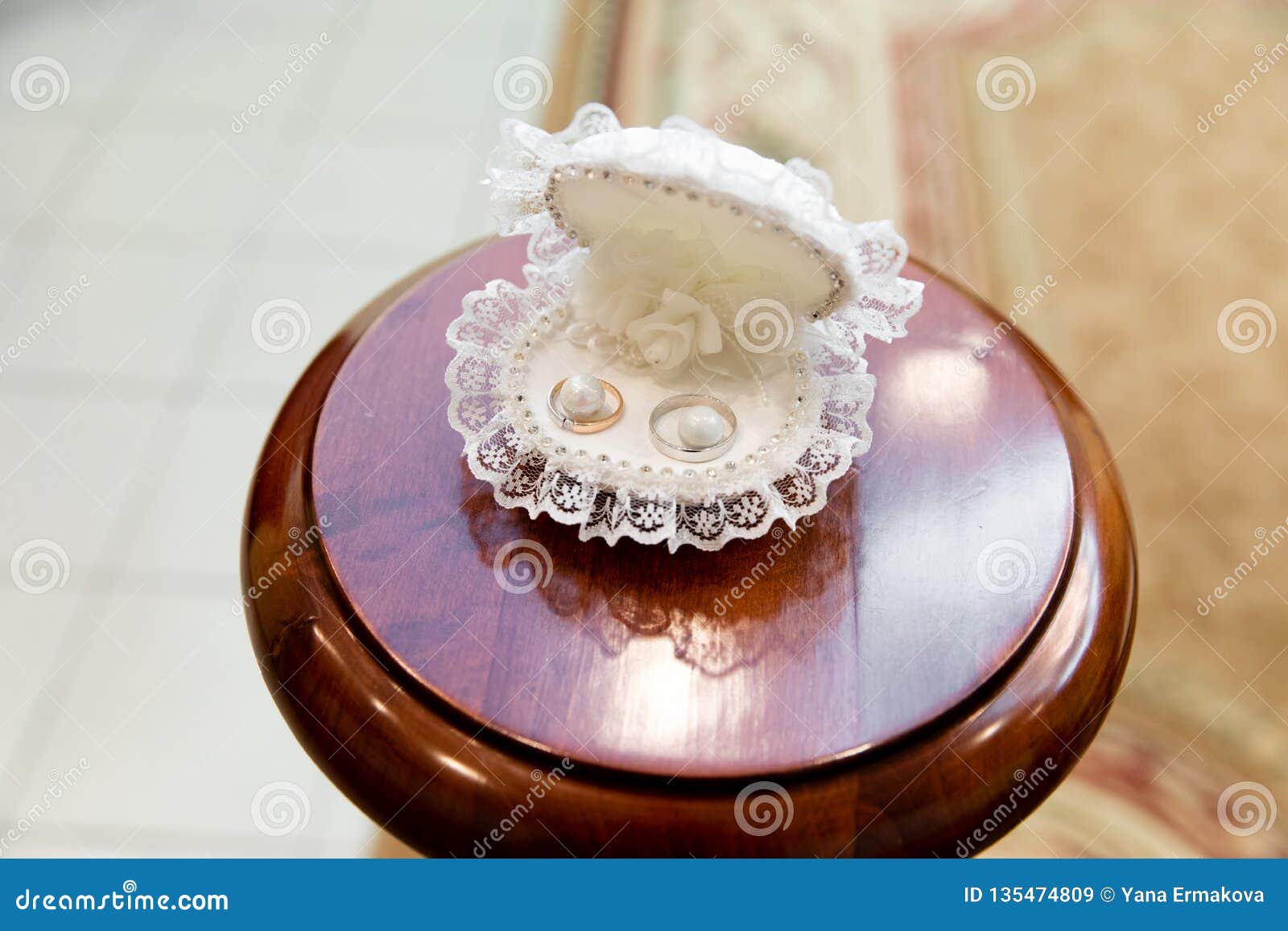 Wedding Rings on the Stand for Rings Stock Image - Image of decoration ...