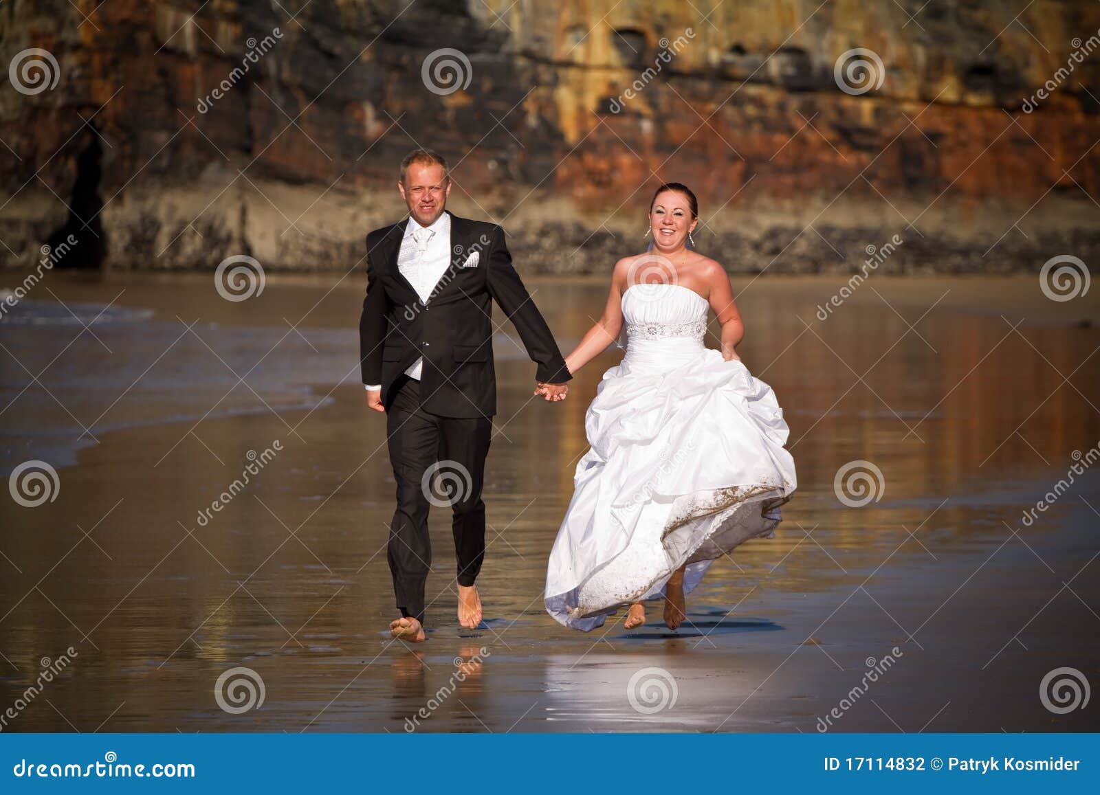 Wedding run on the beach stock photo. Image of ireland - 17114832