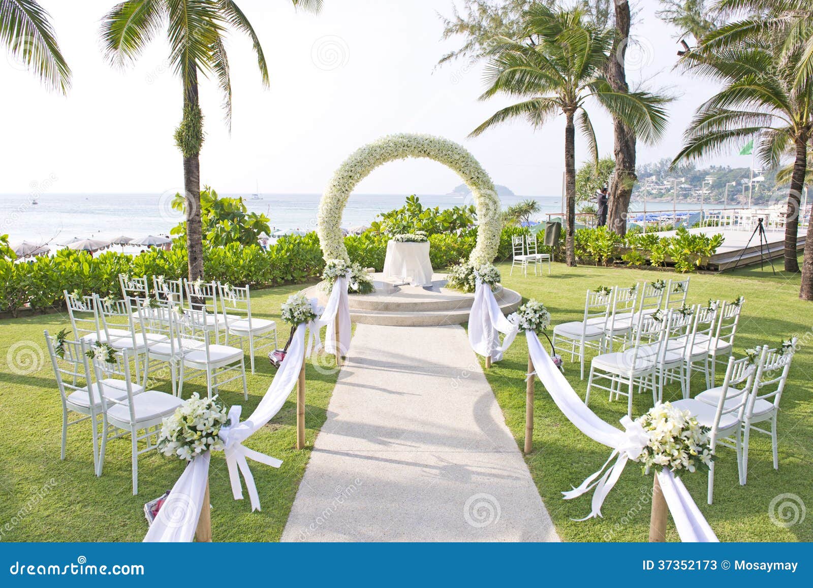 Wedding Set Up in Garden Inside Beach Stock Image - Image of chair ...