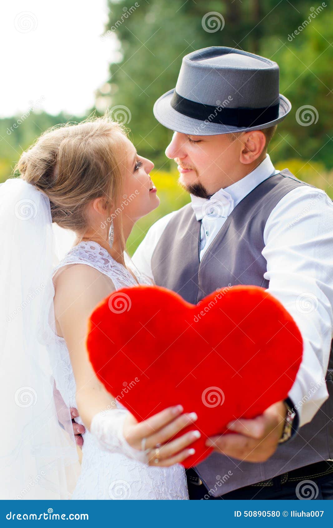 Wedding, Stylish Bride and Groom with a Heart Stock Photo - Image of ...