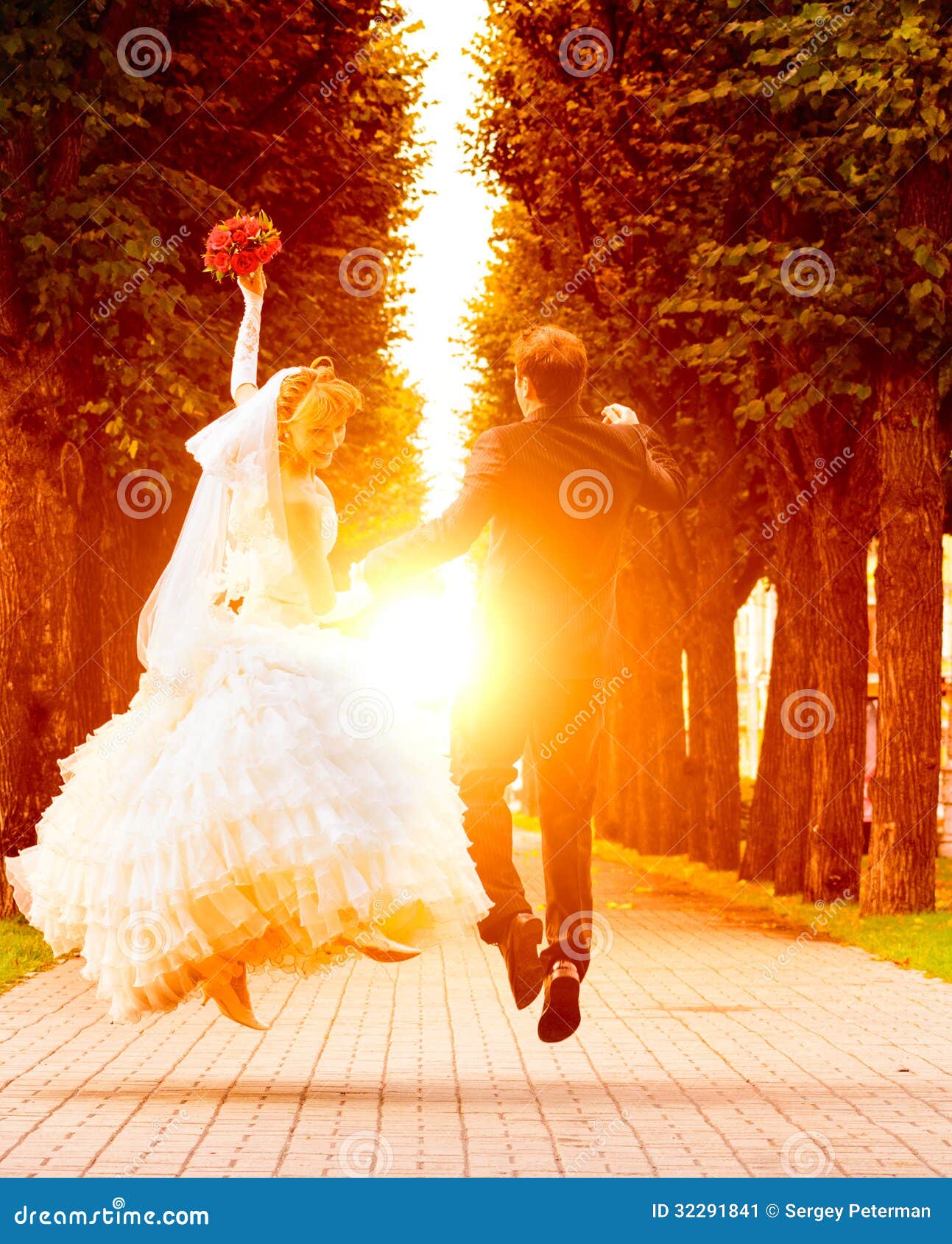 Wedding sunset stock image. Image of happy, couple, bride - 32291841