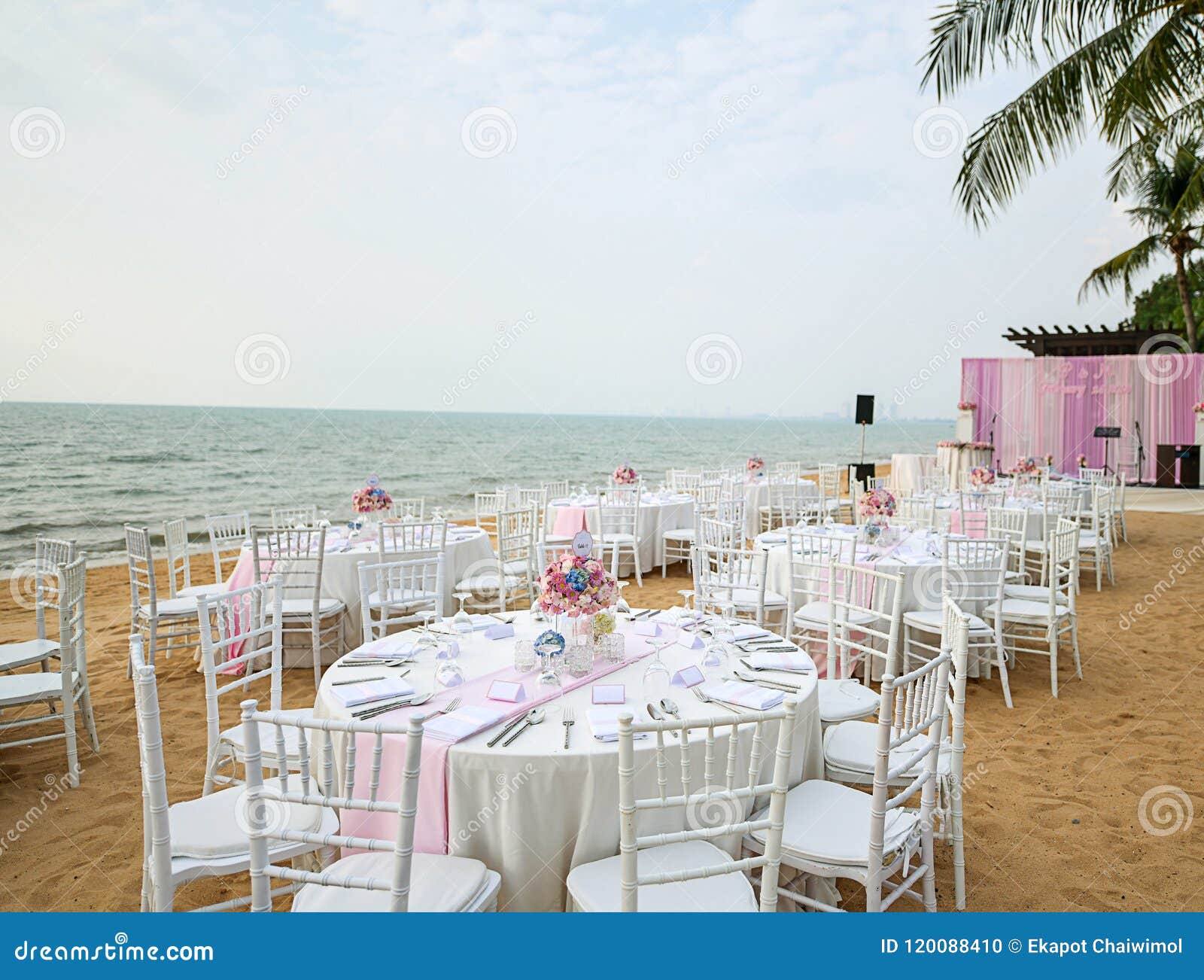 Wedding Table Setup at Beach Wedding Ceremony on the Beach with Stock ...