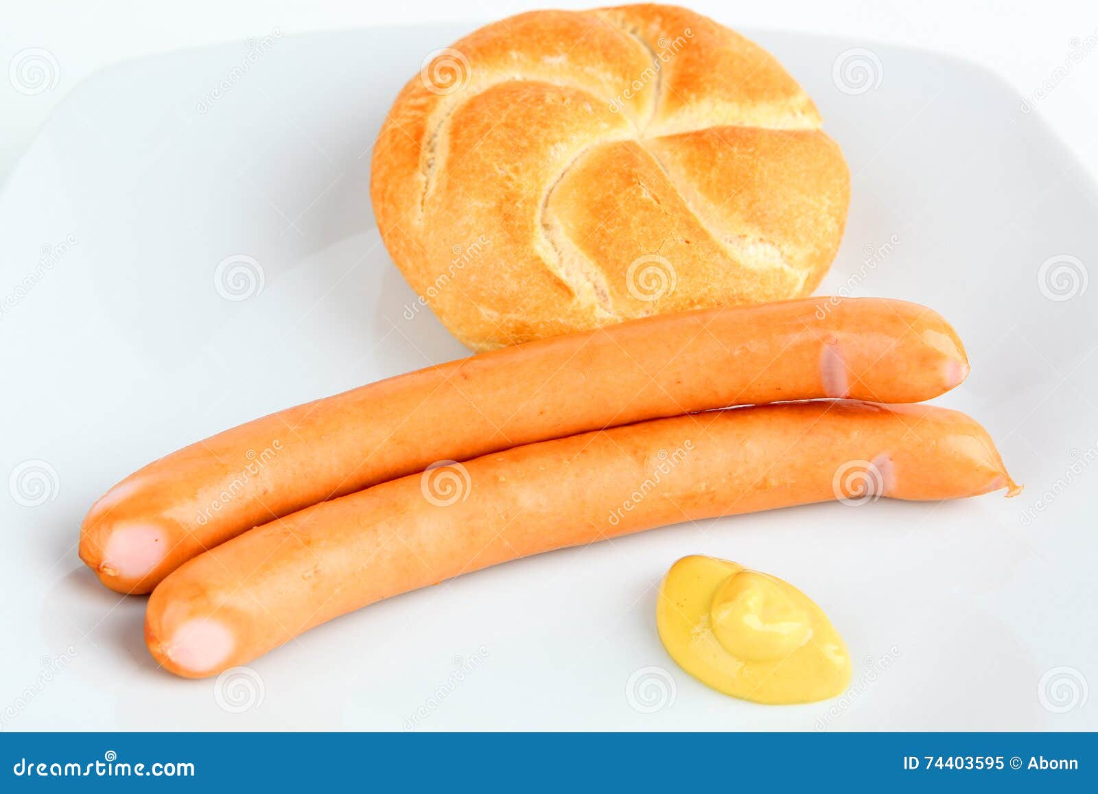 Weens worstje met broodje stock afbeelding. Image of broodje - 74403595